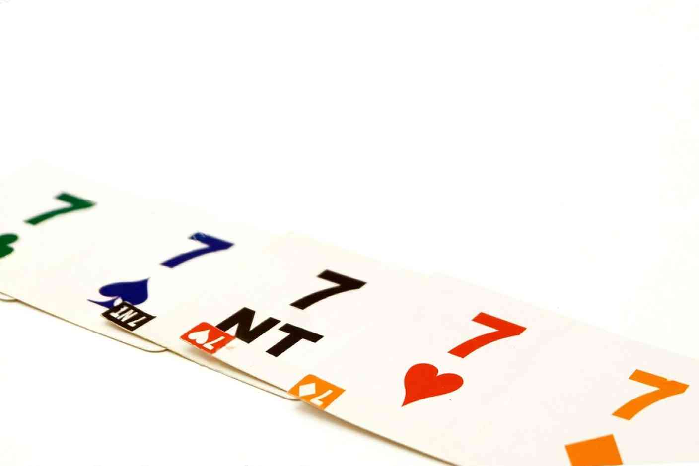 The Psychology Behind Bluffing in Bridge