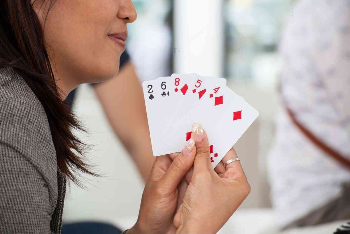 Bridge and the Art of Bluffing: Master the Strategy on Bridge Champ