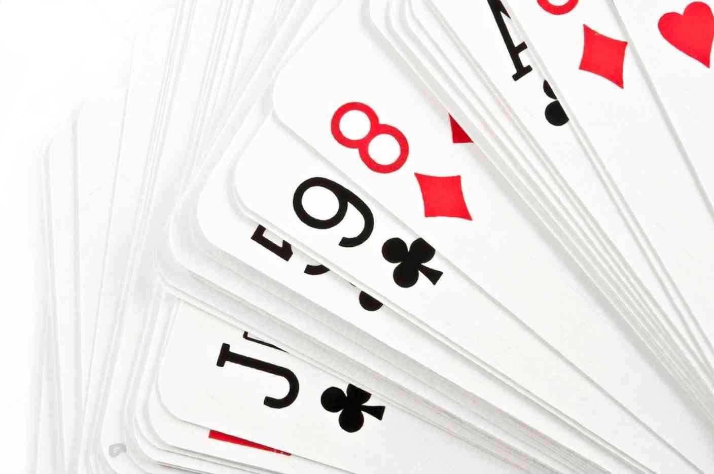 The Art of the Post-Mortem: Discussing Hands After a Bridge Tournament